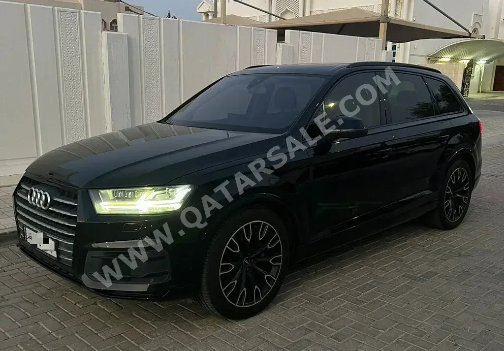 Audi Q7 Black 2016 For Sale in Qatar